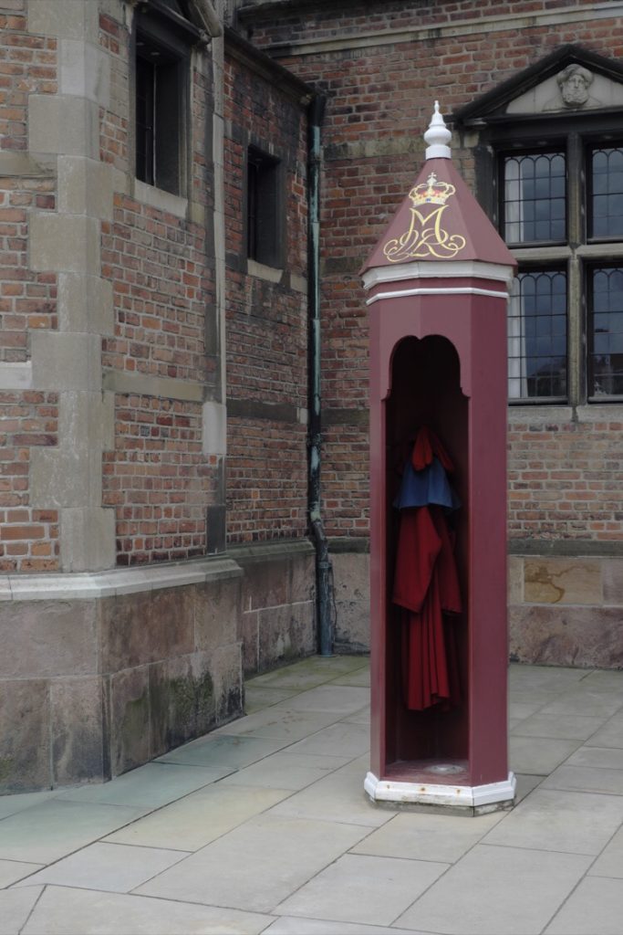 Richard Faith Architecture Bureau - Fieldwork - Sentry Boxes